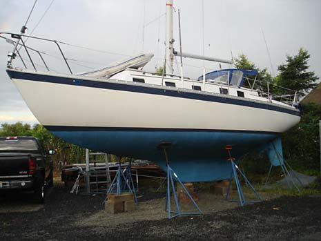 1979 Endeavour 32 Sailboat