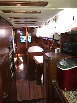 1983 Endeavour 40 Sloop Sailboat