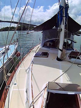 1984 Endeavour 40 Sloop Sailboat