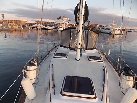 1983 Endeavour 40 Custom Sloop Sailboat