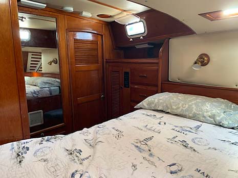 1984 Endeavour 40 Sailboat