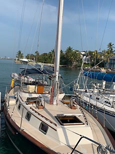 1984 Endeavour 40 Sailboat