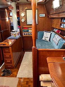 1983 Endeavour 40 Sailboat