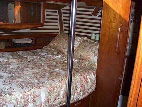 1982 Endeavour 43 Staysail Ketch Sailboat